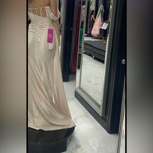 Vienna Prom | Dresses | Vienna Prom Dress | Poshmark